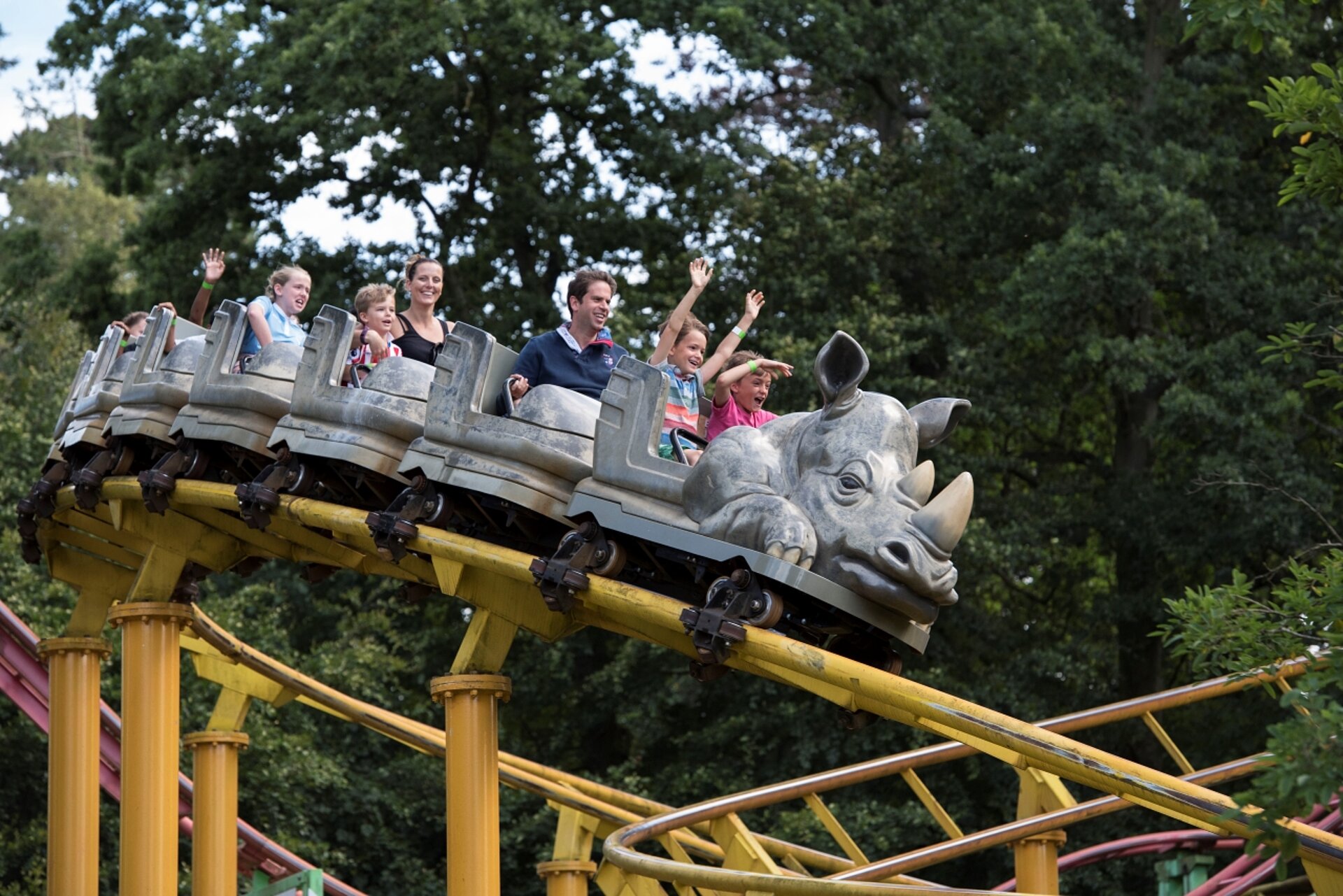 West Midlands Safari Park | Theme Park Rides